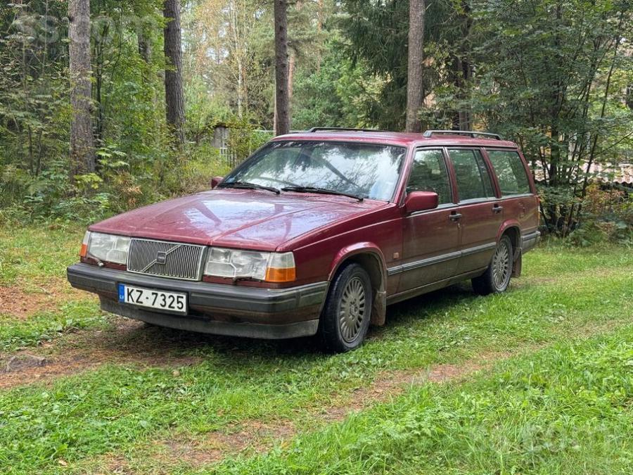 Sarkans Volvo 940 1995 Jelgava, ar dzinēja tilpumu 2.40 L un nobraukumu 360 tūkst. km par 2900 €, foto 3 vietnē AUTOMOTO.COM.LV