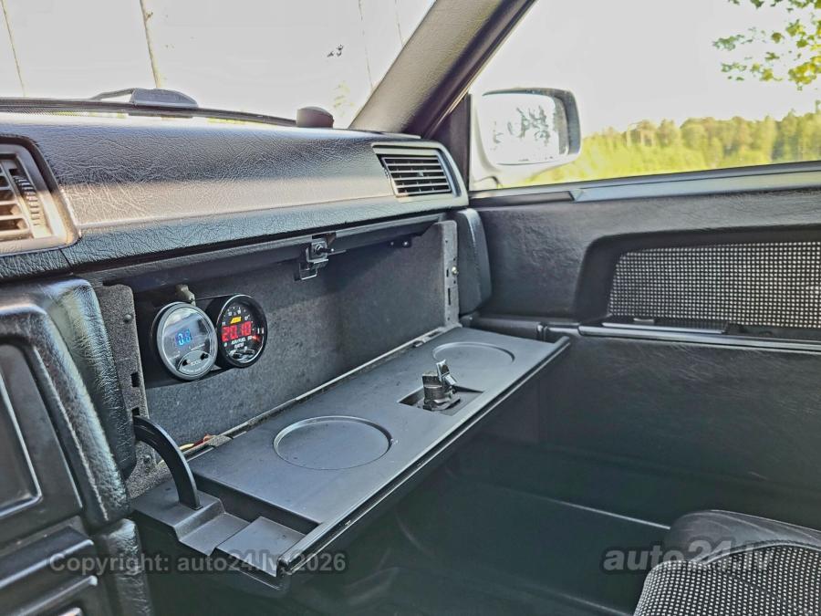 Volvo 940 1991 in Parnu, with an engine capacity of 2.30 L and mileage of 460 thousand km for 9000 €, photo 13 on AUTOMOTO.COM.LV