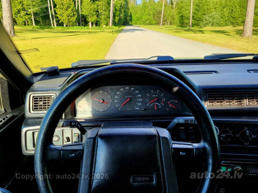 Volvo 940 1991 in Parnu, with an engine capacity of 2.30 L and mileage of 460 thousand km for 9000 €, photo 15 on AUTOMOTO.COM.LV