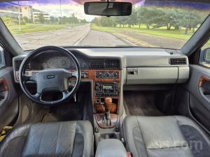 Blue Volvo 960 1998 in Riga, with an engine capacity of 3.00 L and mileage of 302 thousand km for 3500 €, photo 8 on AUTOMOTO.COM.LV