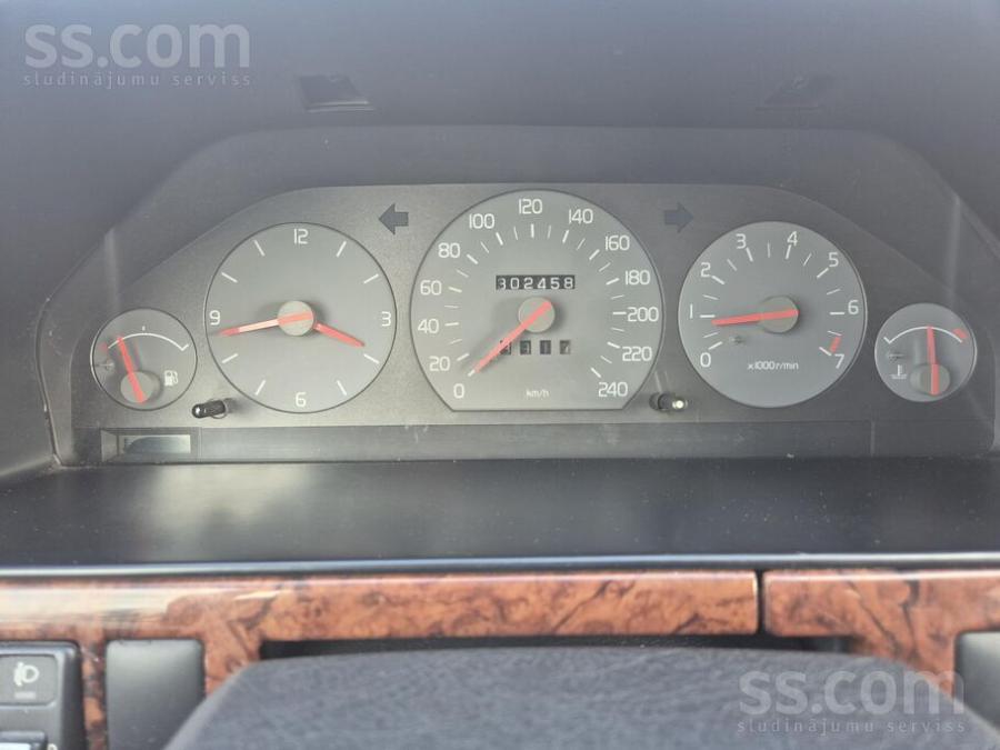 Zils Volvo 960 1998 Rīga, ar dzinēja tilpumu 3.00 L un nobraukumu 302 tūkst. km par 3300 €, foto 9 vietnē AUTOMOTO.COM.LV