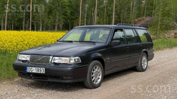 Blue Volvo 960 1997 in Riga, with an engine capacity of 3.00 L and mileage of 440 thousand km for 3500 €, photo 8 on AUTOMOTO.COM.LV