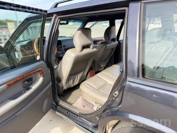 Blue Volvo 960 1997 in Riga, with an engine capacity of 3.00 L and mileage of 440 thousand km for 3500 €, photo 10 on AUTOMOTO.COM.LV