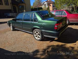 Zaļš Volvo 960 1995 Tallina, ar dzinēja tilpumu 2.50 L un nobraukumu 203 tūkst. km par 4600 €, foto 4 vietnē AUTOMOTO.COM.LV