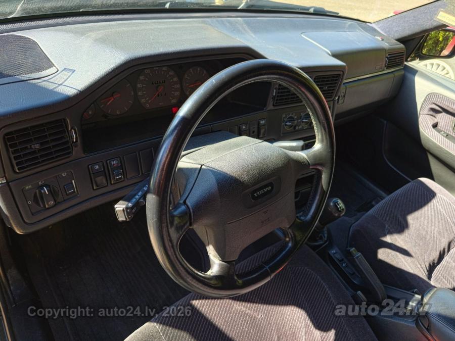 Zaļš Volvo 960 1995 Tallina, ar dzinēja tilpumu 2.50 L un nobraukumu 203 tūkst. km par 4600 €, foto 9 vietnē AUTOMOTO.COM.LV