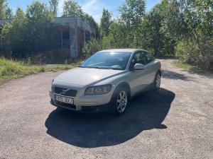 Beige Volvo C30 2009 in Johvi, with an engine capacity of 1.60 L and mileage of 210 thousand km for 2800 €, photo 5 on AUTOMOTO.COM.LV