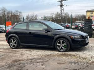 Black Volvo C30 2007 in Narva, with an engine capacity of 1.80 L and mileage of 264 thousand km for 2499 €, photo 2 on AUTOMOTO.COM.LV
