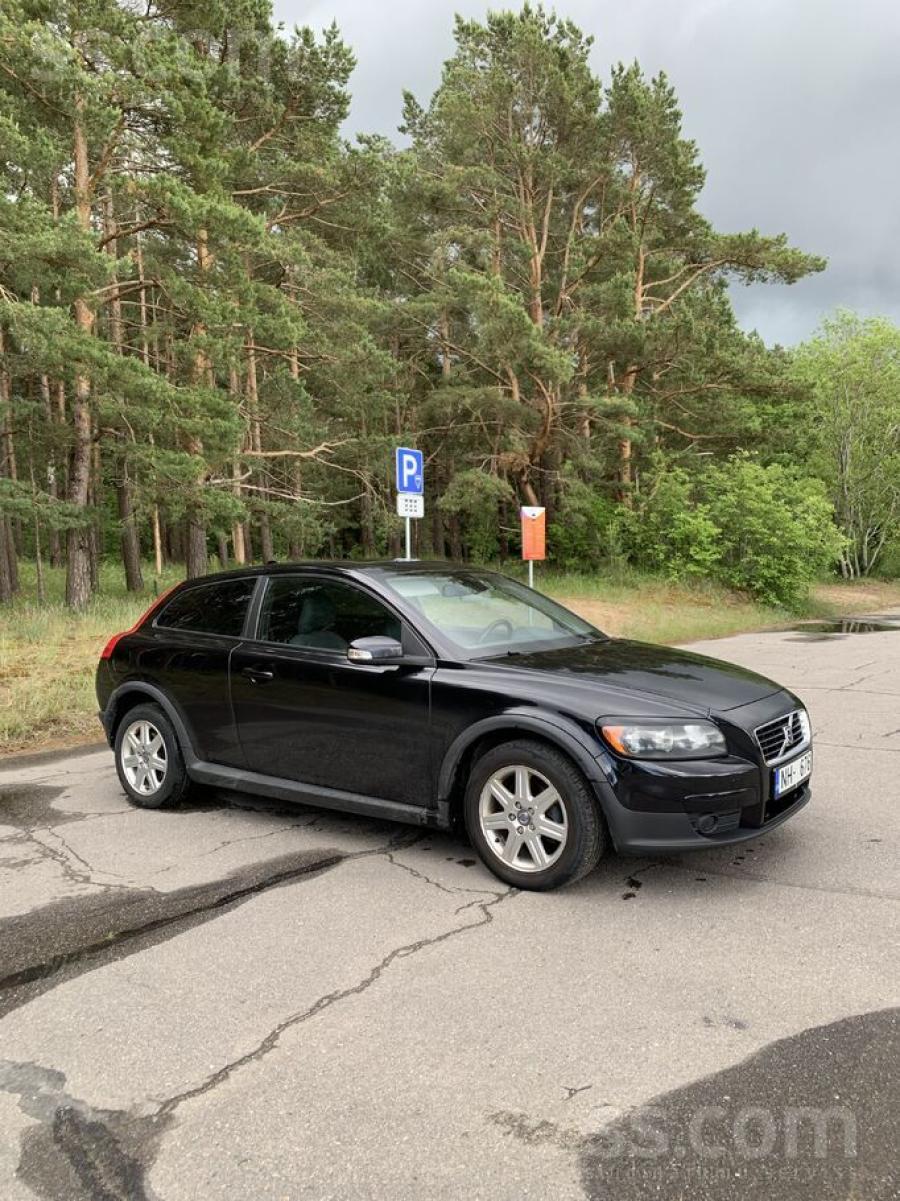 Melns Volvo C30 2007 Rīga, ar dzinēja tilpumu 1.60 L un nobraukumu 449 tūkst. km par 3995 €, foto 7 vietnē AUTOMOTO.COM.LV