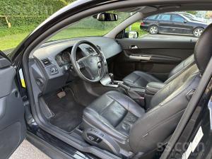 Black Volvo C30 2007 in Jelgava, with an engine capacity of 2.40 L and mileage of 275 thousand km for 3950 €, photo 10 on AUTOMOTO.COM.LV