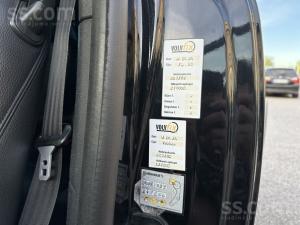 Black Volvo C30 2007 in Jelgava, with an engine capacity of 2.40 L and mileage of 275 thousand km for 3950 €, photo 23 on AUTOMOTO.COM.LV