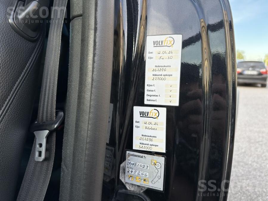 Black Volvo C30 2007 in Jelgava, with an engine capacity of 2.40 L and mileage of 275 thousand km for 3950 €, photo 23 on AUTOMOTO.COM.LV