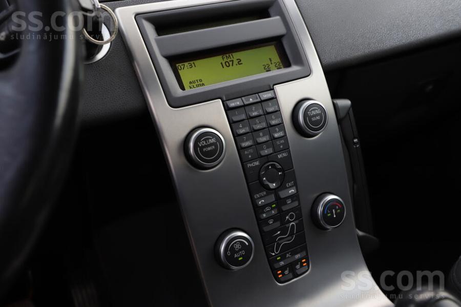 Melns Volvo C30 2007 Tukums, ar dzinēja tilpumu 2.40 L un nobraukumu 218 tūkst. km par 4290 €, foto 11 vietnē AUTOMOTO.COM.LV