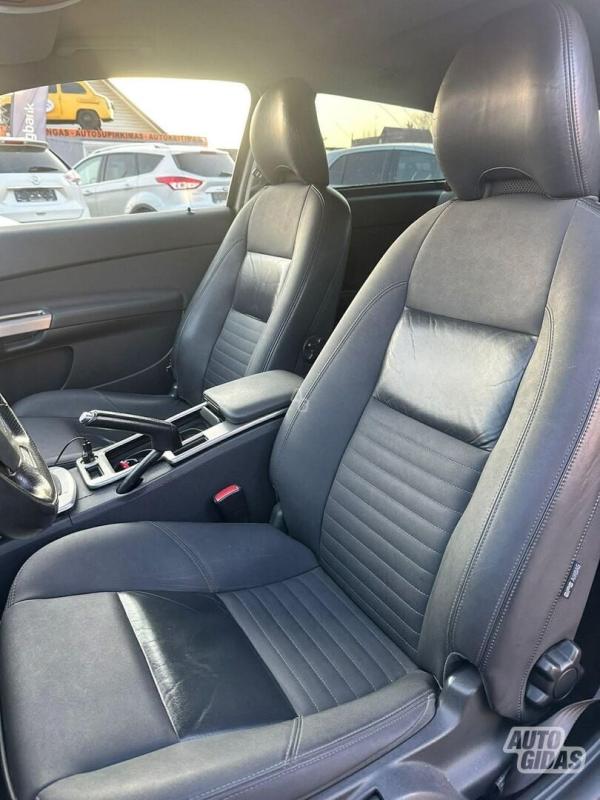 Melns Volvo C30 2007 Pabradė, ar dzinēja tilpumu 1.60 L un nobraukumu 357 tūkst. km par 3000 €, foto 8 vietnē AUTOMOTO.COM.LV