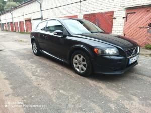 Черный Вольво Ц30 2007 в Рига, объемом двигателя 2.00 л и пробегом 400 тыс. км за 1100 €, фото  на AUTOMOTO.COM.LV