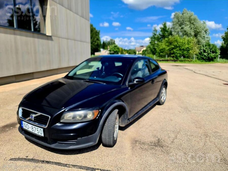 Melns Volvo C30 2008 Rīga, ar dzinēja tilpumu 1.60 L un nobraukumu 296 tūkst. km par 2450 €, foto 4 vietnē AUTOMOTO.COM.LV