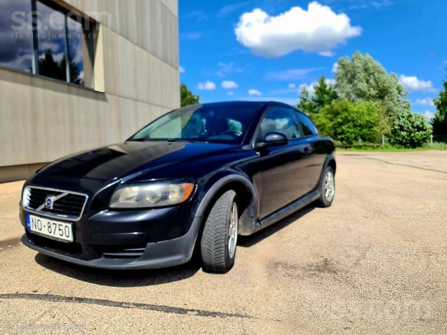 Melns Volvo C30 2008 Rīga, ar dzinēja tilpumu 1.60 L un nobraukumu 296 tūkst. km par 2450 €, foto 5 vietnē AUTOMOTO.COM.LV