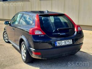 Melns Volvo C30 2008 Rīga, ar dzinēja tilpumu 1.60 L un nobraukumu 296 tūkst. km par 2450 €, foto 11 vietnē AUTOMOTO.COM.LV