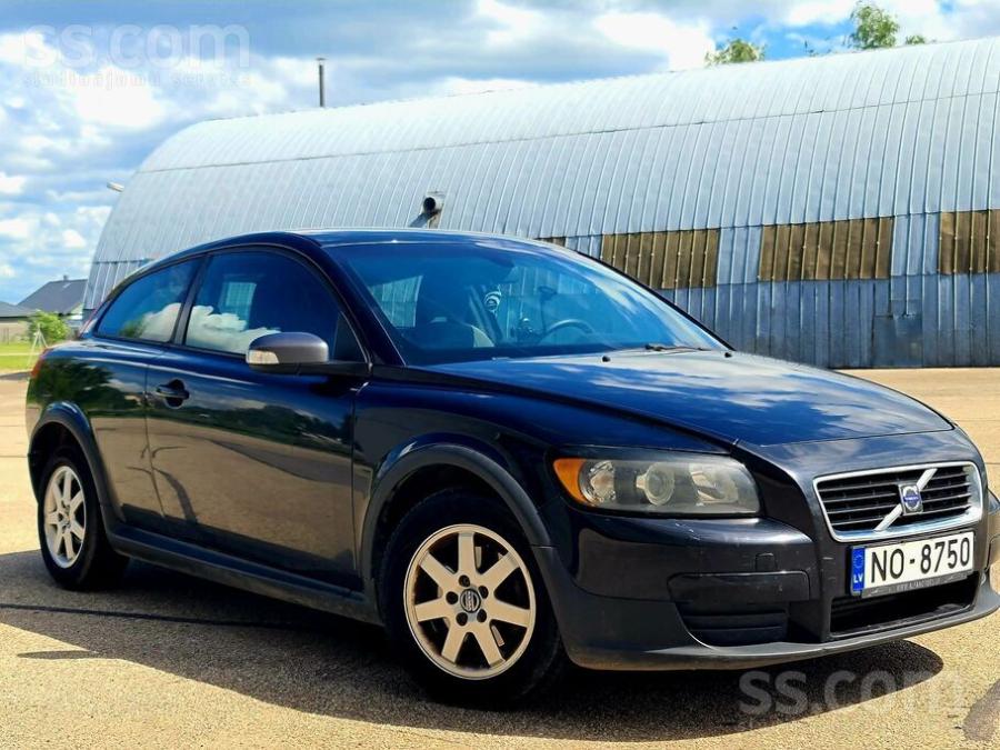 Melns Volvo C30 2008 Rīga, ar dzinēja tilpumu 1.60 L un nobraukumu 296 tūkst. km par 2450 €, foto 13 vietnē AUTOMOTO.COM.LV