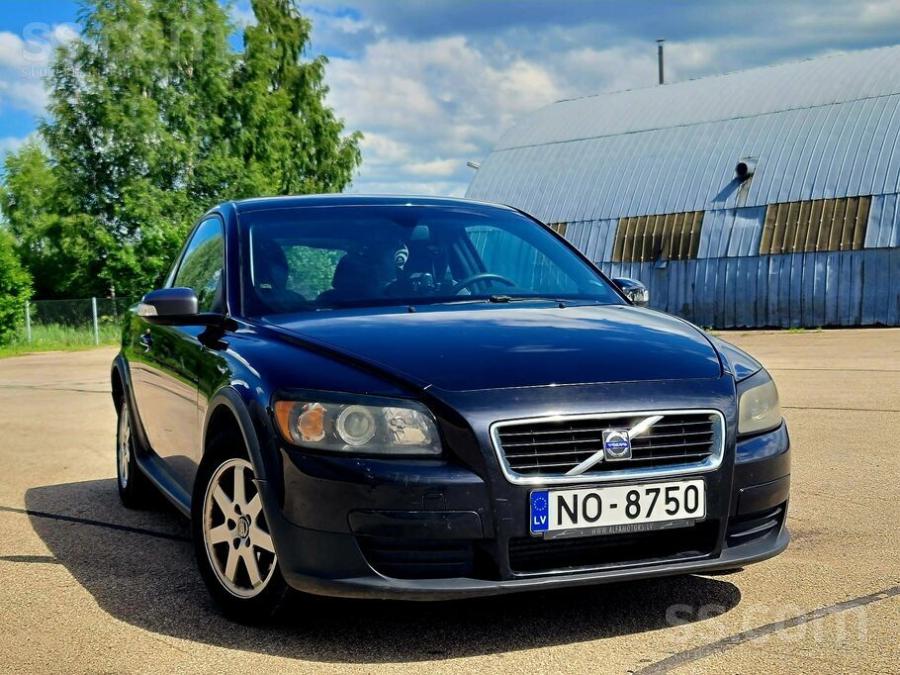 Melns Volvo C30 2008 Rīga, ar dzinēja tilpumu 1.60 L un nobraukumu 296 tūkst. km par 2450 €, foto 14 vietnē AUTOMOTO.COM.LV