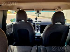 Melns Volvo C30 2008 Rīga, ar dzinēja tilpumu 1.60 L un nobraukumu 296 tūkst. km par 2450 €, foto 16 vietnē AUTOMOTO.COM.LV