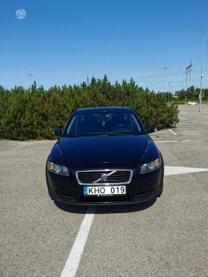 Melns Volvo C30 2008 Šauļi, ar dzinēja tilpumu 1.80 L un nobraukumu 332 tūkst. km par 1800 €, foto 3 vietnē AUTOMOTO.COM.LV