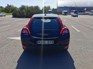 Melns Volvo C30 2008 Šauļi, ar dzinēja tilpumu 1.80 L un nobraukumu 332 tūkst. km par 1800 €, foto 7 vietnē AUTOMOTO.COM.LV