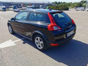 Melns Volvo C30 2008 Šauļi, ar dzinēja tilpumu 1.80 L un nobraukumu 332 tūkst. km par 1800 €, foto 8 vietnē AUTOMOTO.COM.LV