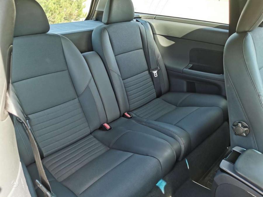 Melns Volvo C30 2008 Šauļi, ar dzinēja tilpumu 1.80 L un nobraukumu 332 tūkst. km par 1800 €, foto 16 vietnē AUTOMOTO.COM.LV