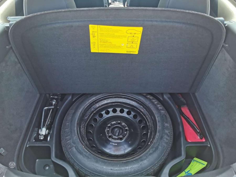 Melns Volvo C30 2008 Šauļi, ar dzinēja tilpumu 1.80 L un nobraukumu 332 tūkst. km par 1800 €, foto 20 vietnē AUTOMOTO.COM.LV