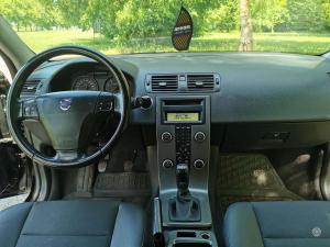 Melns Volvo C30 2008 Šauļi, ar dzinēja tilpumu 1.80 L un nobraukumu 332 tūkst. km par 1800 €, foto 21 vietnē AUTOMOTO.COM.LV