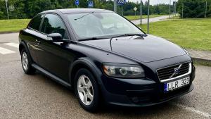 Black Volvo C30 2008 in Silute, with an engine capacity of 1.56 L and mileage of 348 thousand km for 1199 €, photo 3 on AUTOMOTO.COM.LV