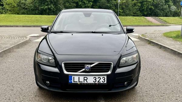 Melns Volvo C30 2008 Šilutė, ar dzinēja tilpumu 1.56 L un nobraukumu 348 tūkst. km par 1150 €, foto 3 vietnē AUTOMOTO.COM.LV