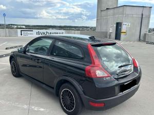 Black Volvo C30 2008 in Vilnius, with an engine capacity of 1.56 L and mileage of 317 thousand km for 640 €, photo 7 on AUTOMOTO.COM.LV