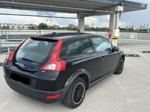 Black Volvo C30 2008 in Vilnius, with an engine capacity of 1.56 L and mileage of 317 thousand km for 640 €, photo 8 on AUTOMOTO.COM.LV