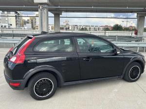 Black Volvo C30 2008 in Vilnius, with an engine capacity of 1.56 L and mileage of 317 thousand km for 640 €, photo 9 on AUTOMOTO.COM.LV