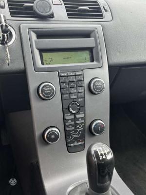 Black Volvo C30 2008 in Vilnius, with an engine capacity of 1.56 L and mileage of 317 thousand km for 640 €, photo 17 on AUTOMOTO.COM.LV
