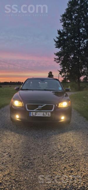 Черный Вольво Ц30 2008 в Рига, объемом двигателя 1.60 л и пробегом 226 тыс. км за 1750 €, фото 4 на AUTOMOTO.COM.LV