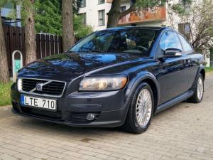 Black Volvo C30 2008 in Vilnius, with an engine capacity of 2.00 L and mileage of 291 thousand km for 1900 €, photo  on AUTOMOTO.COM.LV