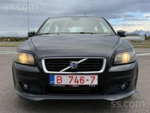 Черный Вольво Ц30 2008 в Лиепая, объемом двигателя 1.80 л и пробегом 226 тыс. км за 3900 €, фото 8 на AUTOMOTO.COM.LV