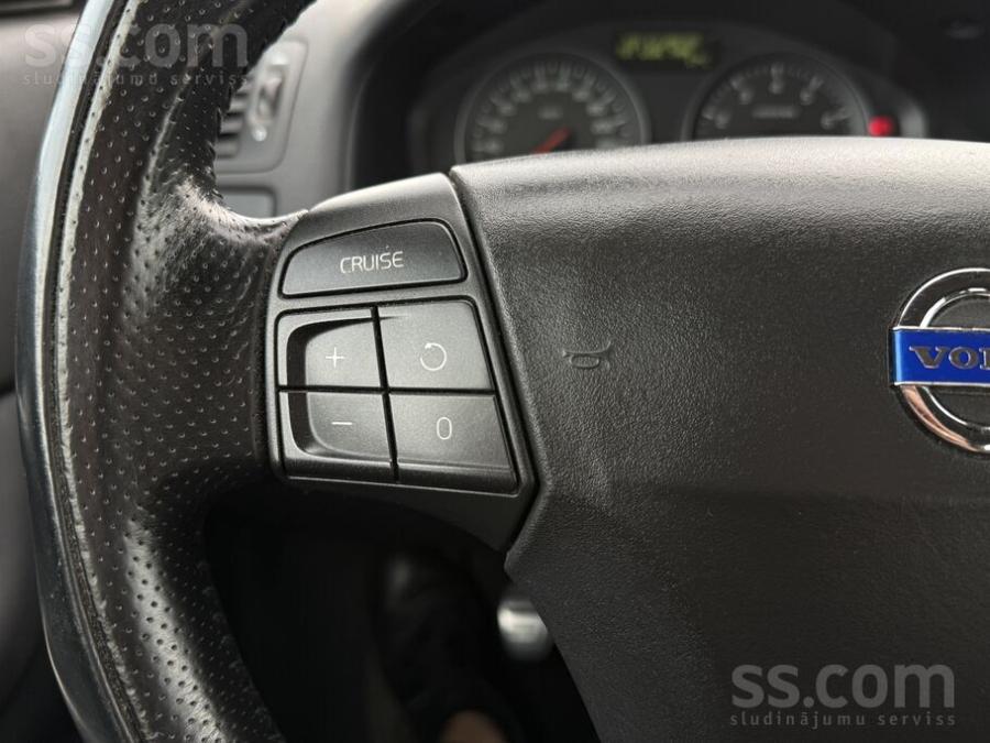 Черный Вольво Ц30 2008 в Лиепая, объемом двигателя 1.80 л и пробегом 226 тыс. км за 3900 €, фото 15 на AUTOMOTO.COM.LV
