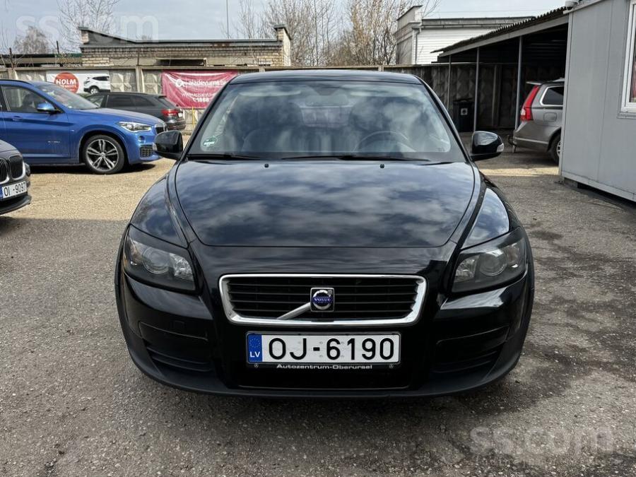 Черный Вольво Ц30 2009 в Даугавпилс, объемом двигателя 1.60 л и пробегом 0 тыс. км за 3590 €, фото 3 на AUTOMOTO.COM.LV