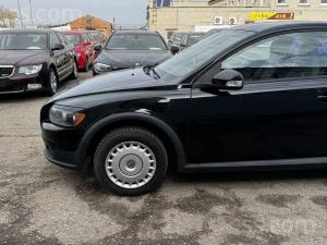 Черный Вольво Ц30 2009 в Даугавпилс, объемом двигателя 1.60 л и пробегом 0 тыс. км за 3590 €, фото 9 на AUTOMOTO.COM.LV