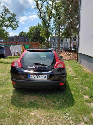 Melns Volvo C30 2009 Kazlų Rūda, ar dzinēja tilpumu 2.00 L un nobraukumu 222 tūkst. km par 4000 €, foto 4 vietnē AUTOMOTO.COM.LV