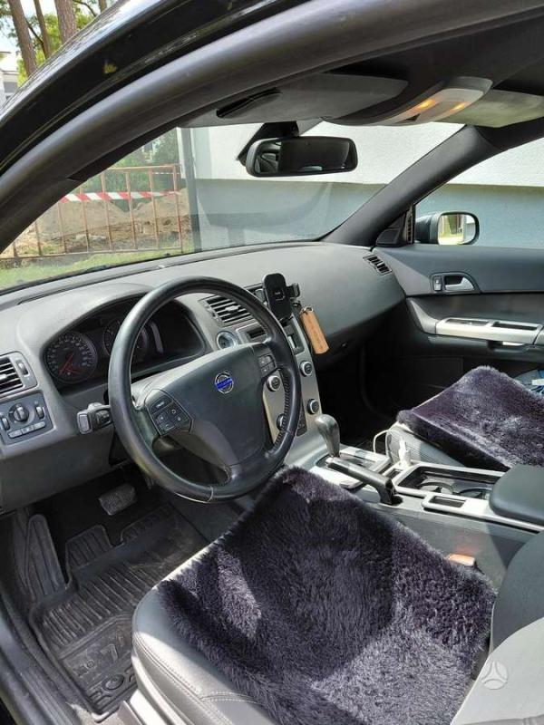 Melns Volvo C30 2009 Kazlų Rūda, ar dzinēja tilpumu 2.00 L un nobraukumu 222 tūkst. km par 4000 €, foto 5 vietnē AUTOMOTO.COM.LV