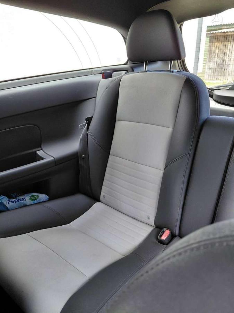 Melns Volvo C30 2009 Kazlų Rūda, ar dzinēja tilpumu 2.00 L un nobraukumu 222 tūkst. km par 4000 €, foto 8 vietnē AUTOMOTO.COM.LV
