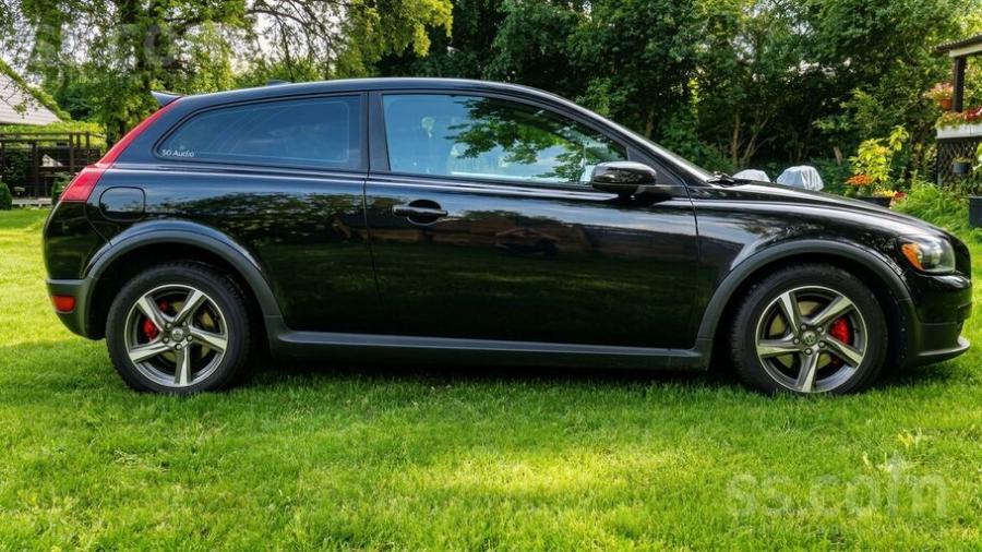 Melns Volvo C30 2009 Rīga, ar dzinēja tilpumu 2.40 L un nobraukumu 269 tūkst. km par 3650 €, foto 5 vietnē AUTOMOTO.COM.LV