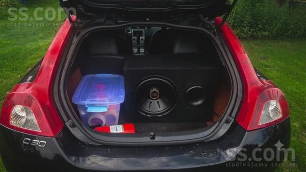 Melns Volvo C30 2009 Rīga, ar dzinēja tilpumu 2.40 L un nobraukumu 269 tūkst. km par 3650 €, foto 6 vietnē AUTOMOTO.COM.LV