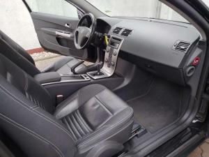 Melns Volvo C30 2009 Radviliškis, ar dzinēja tilpumu 2.00 L un nobraukumu 207 tūkst. km par 4700 €, foto 9 vietnē AUTOMOTO.COM.LV