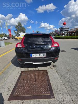 Melns Volvo C30 2009 Rīga, ar dzinēja tilpumu 1.60 L un nobraukumu 278 tūkst. km par 2350 €, foto 5 vietnē AUTOMOTO.COM.LV