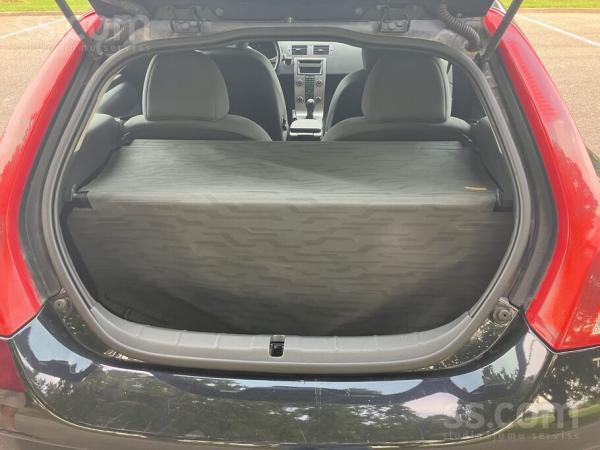 Black Volvo C30 2009 in Bauska, with an engine capacity of 1.60 L and mileage of 232 thousand km for 2450 €, photo 9 on AUTOMOTO.COM.LV